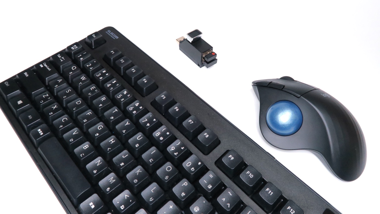 複数パソコンでマウスとキーボードを切り替えるならBluetooth接続じゃなくてUSB無線接続の方が良い【小型USBハブを差し替えろ】 | あめログ